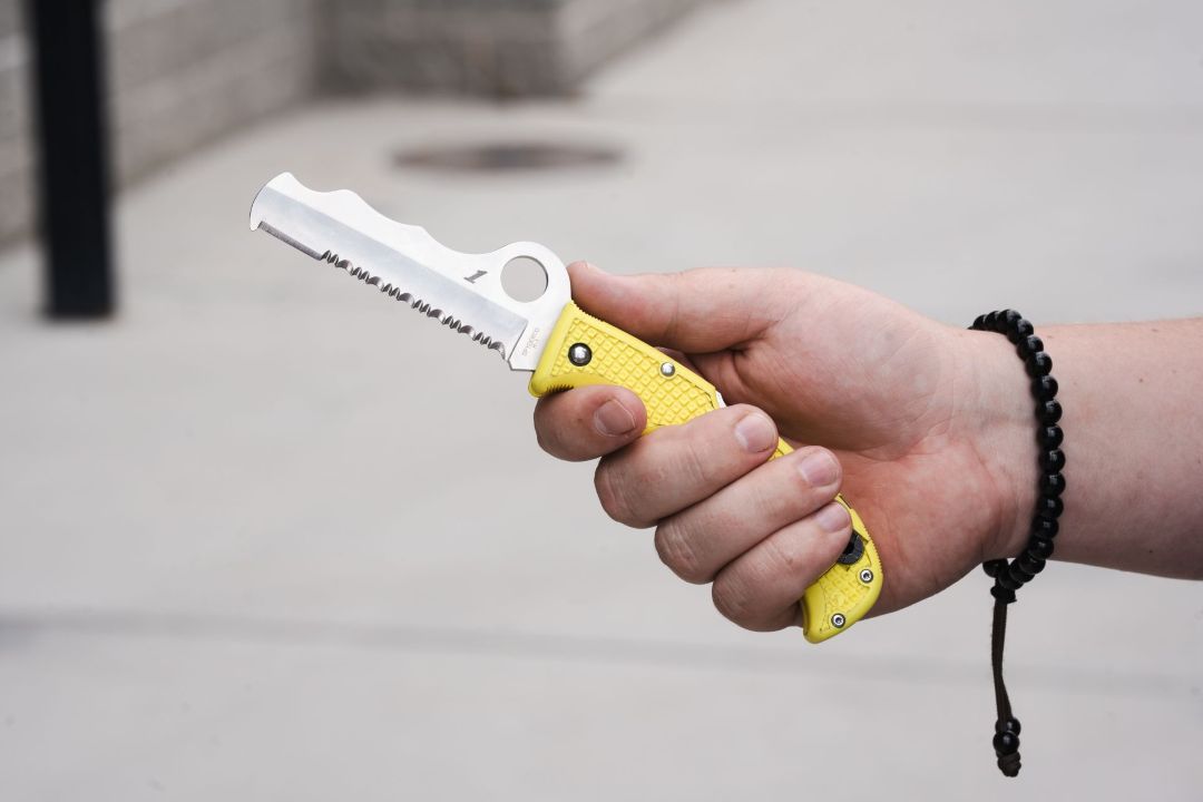 How to Sharpen a Serrated Knife - Knife Life