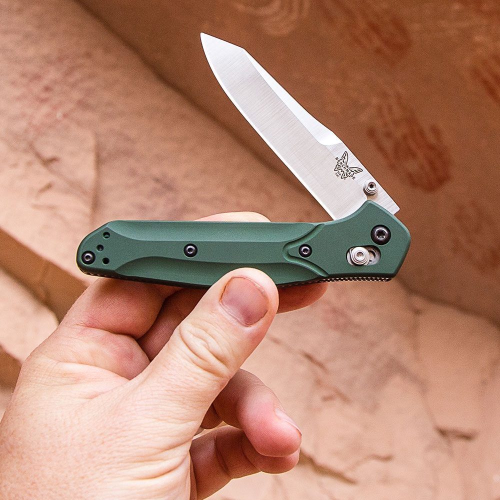 Benchmade 940 Series Review - Knife Life